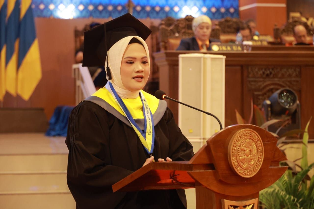 Selesaikan S2 di Unair, Tantri, Anak Mensos Risma Ingin Jadi PNS